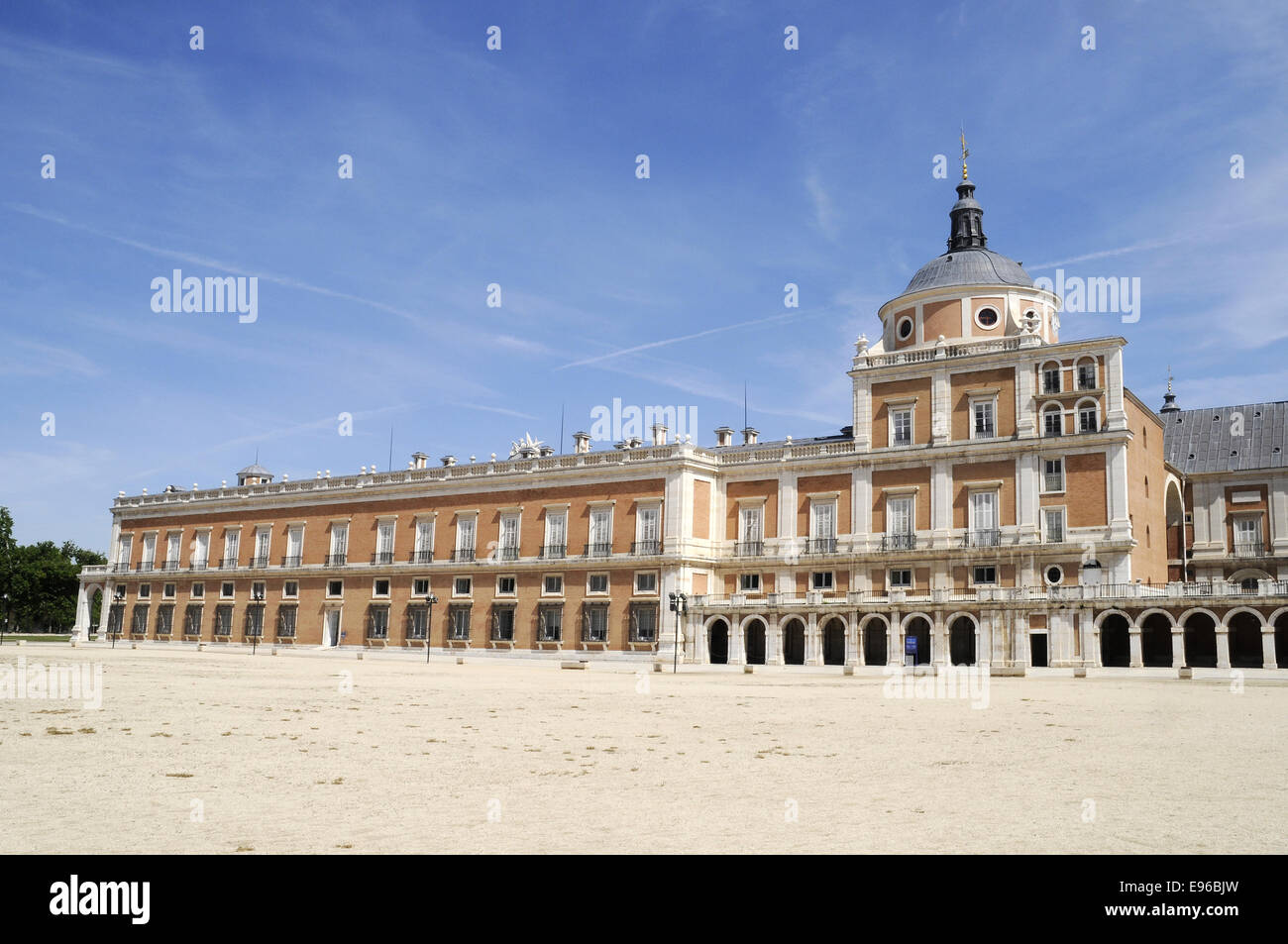 Royal palace madrid columns hi-res stock photography and images - Alamy