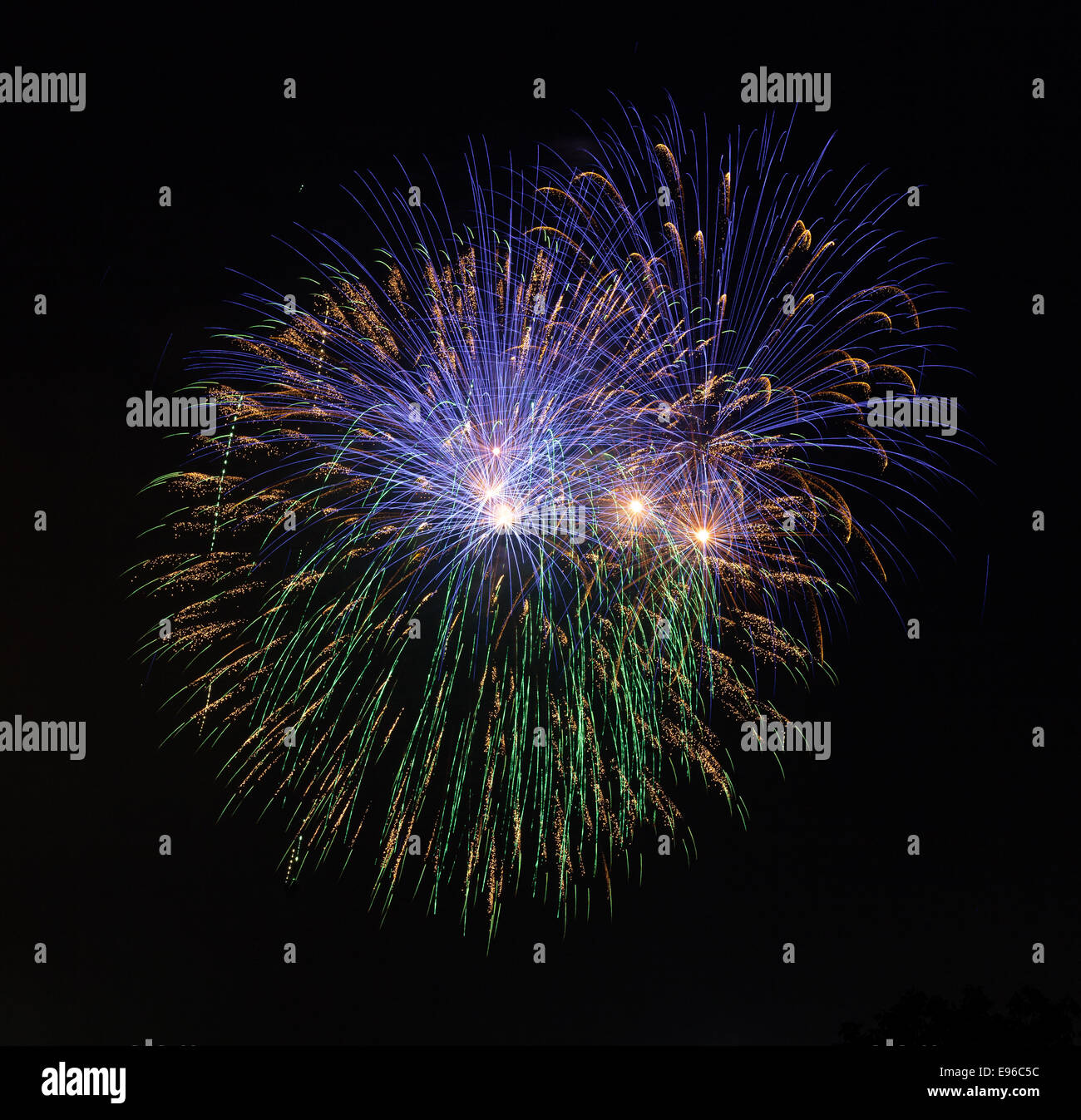 Skyrocket fireworks hi-res stock photography and images - Alamy