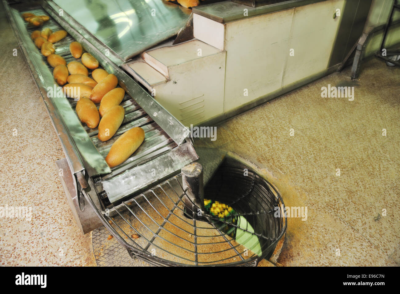 bread factory production Stock Photo - Alamy