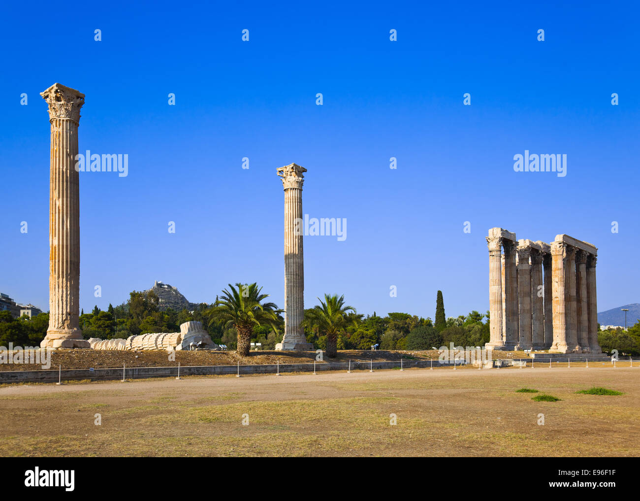 Greek temple roof construction hi-res stock photography and images - Alamy