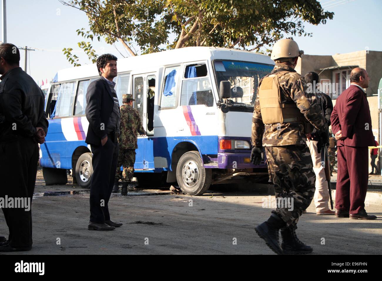 Kabul, Afghanistan. 21st Oct, 2014. Afghan security forces gather ...