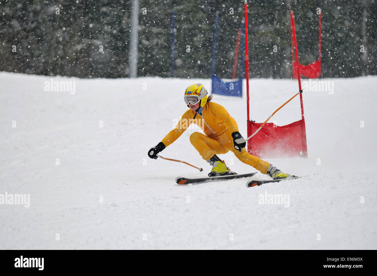 Youth alpine ski racing hi-res stock photography and images - Alamy