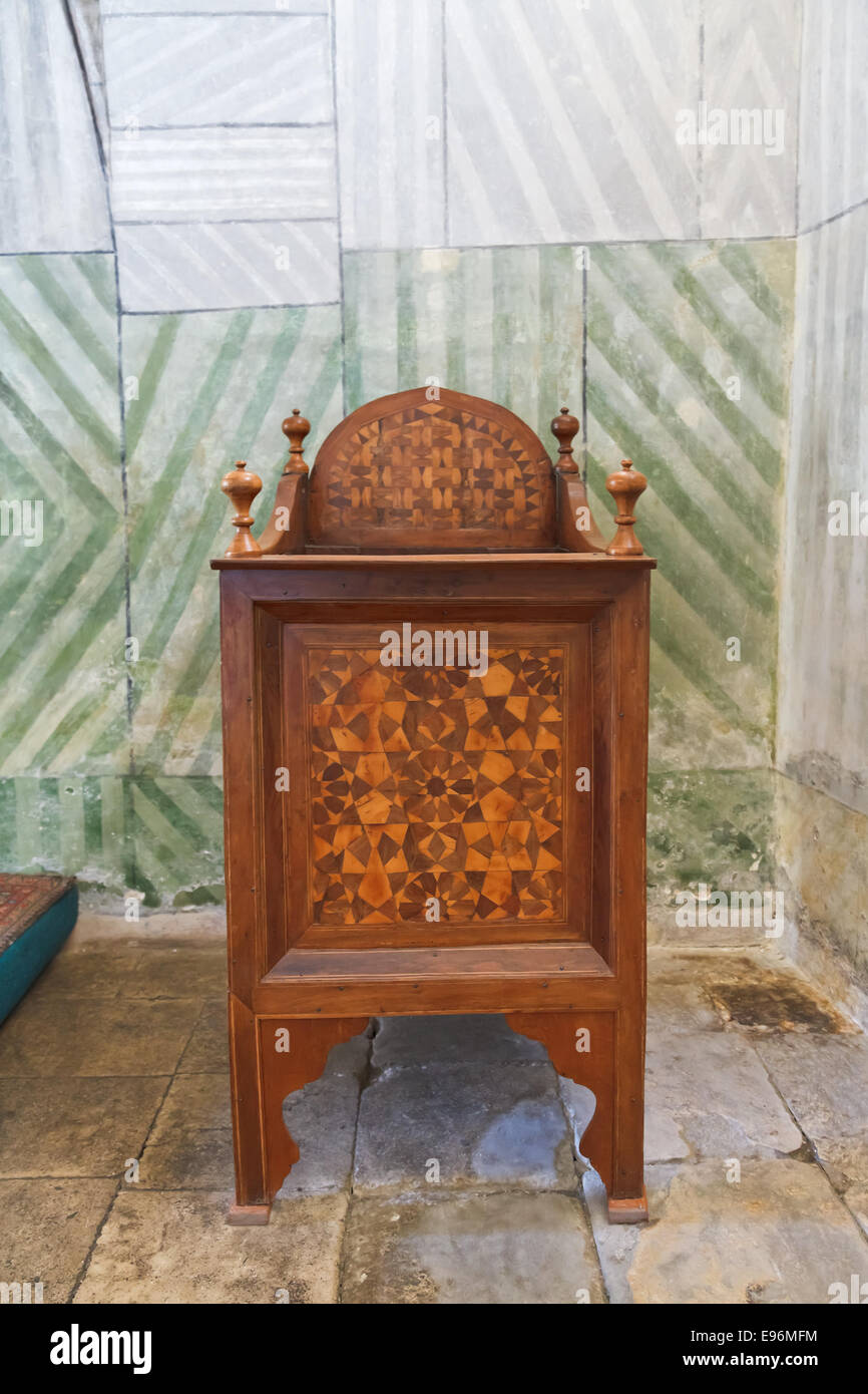 BAKHCHYSARAI, RUSSIA - OCTOBER 1, 2014: minbar of Small Khan mosque in ...