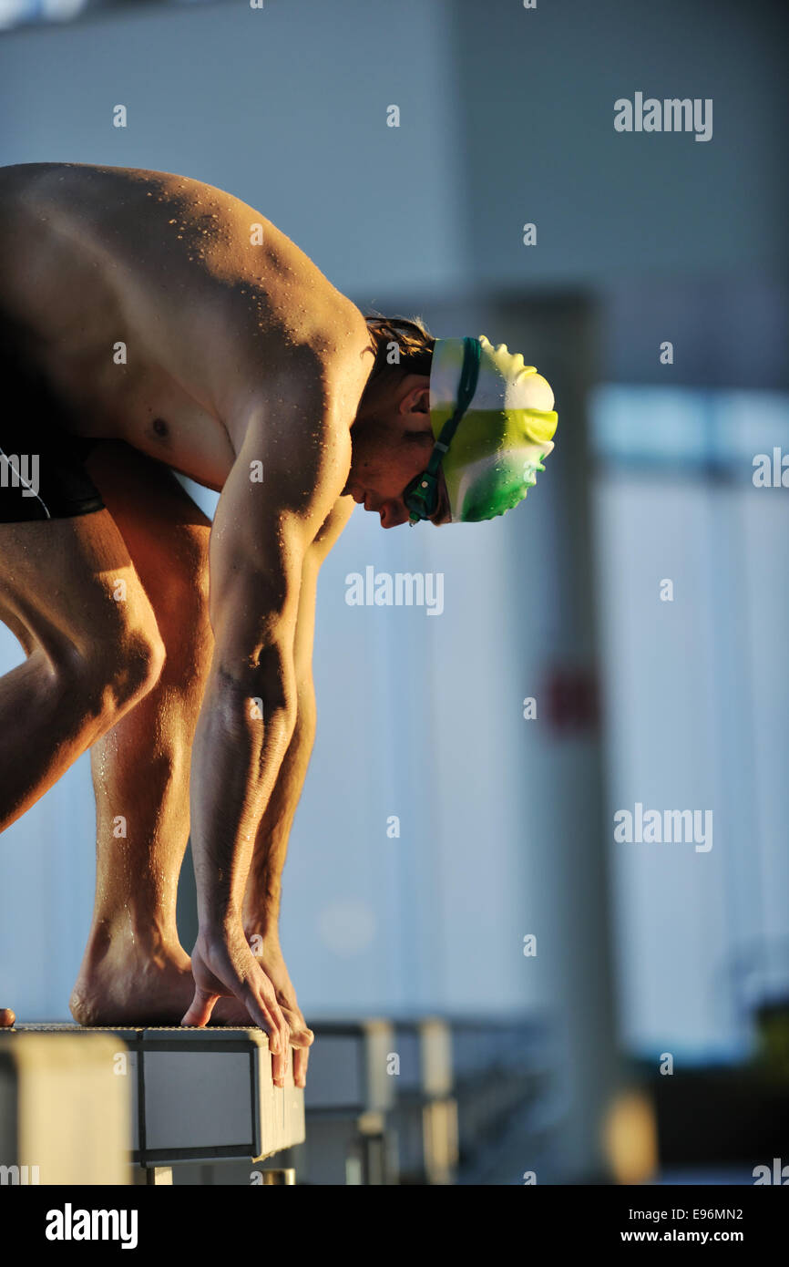 Swimmingp hi-res stock photography and images - Alamy