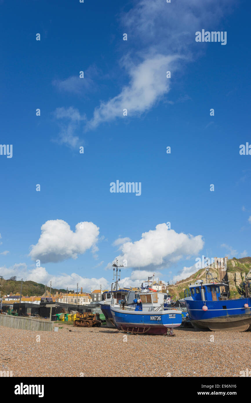 Hastings stade fishing beach hi-res stock photography and images - Alamy