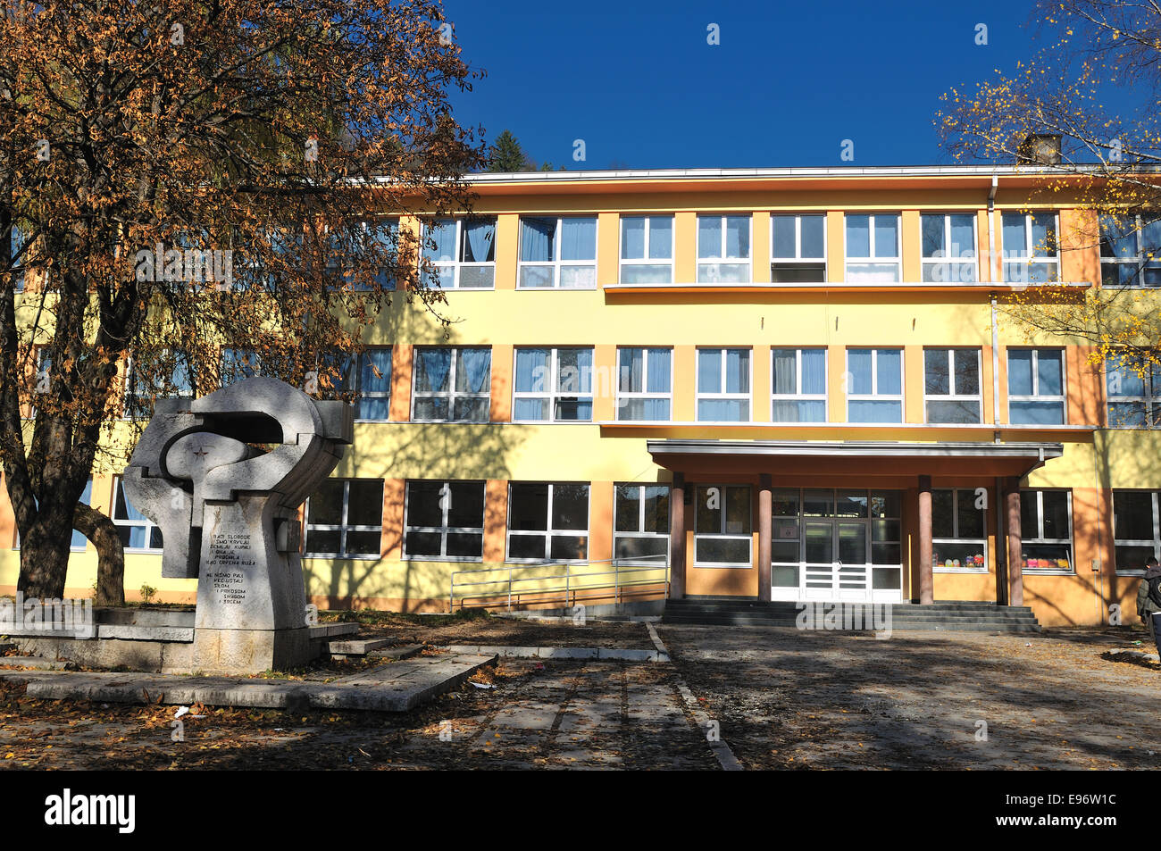 High school front doors hi-res stock photography and images - Alamy