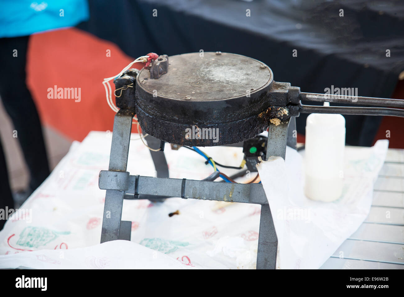 old heater to make crepes Stock Photo - Alamy