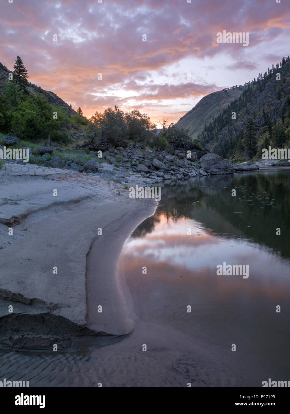Sun rise over the Salmon River Stock Photo - Alamy