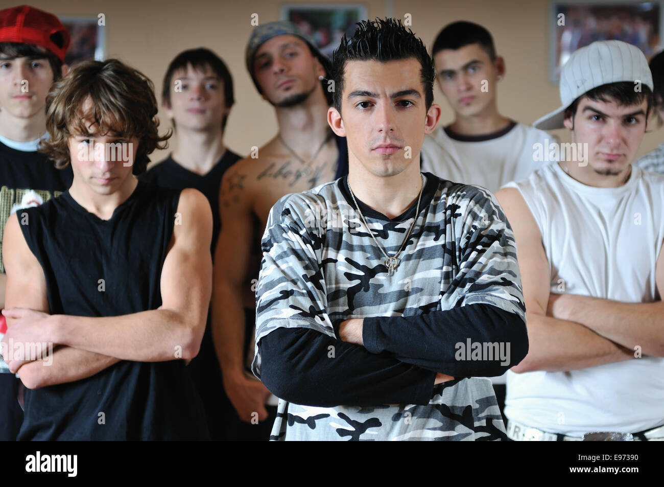 Teen gang band hi-res stock photography and images - Alamy