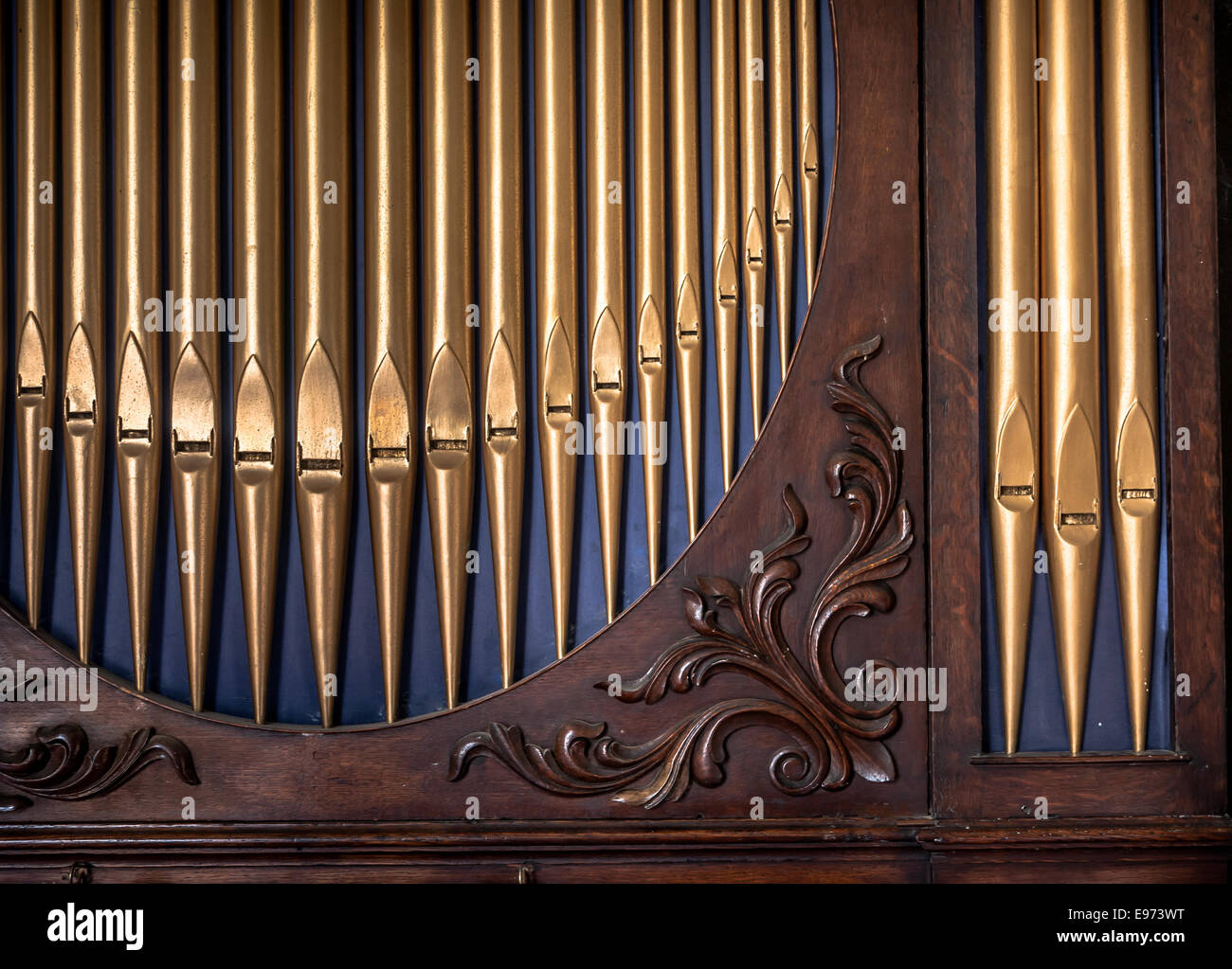Old pipe organ hi-res stock photography and images - Alamy