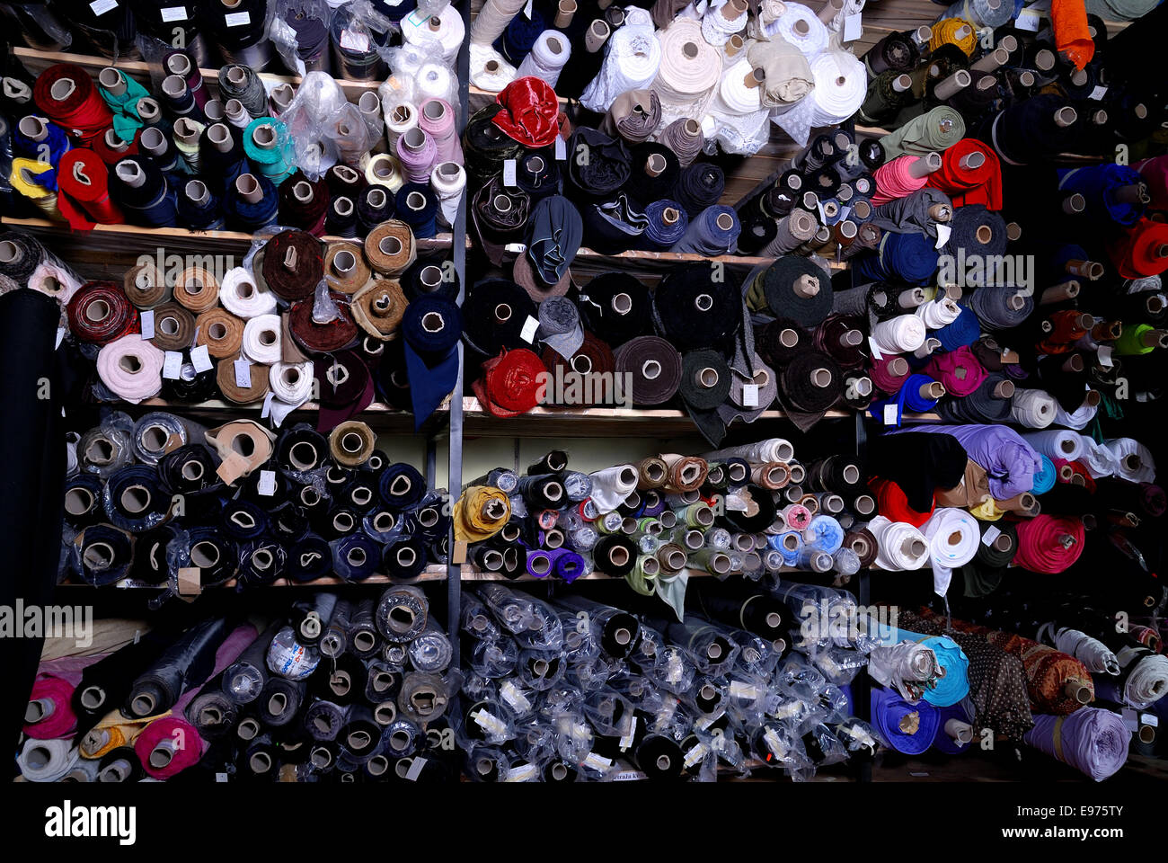 Thread color samples hi-res stock photography and images - Alamy