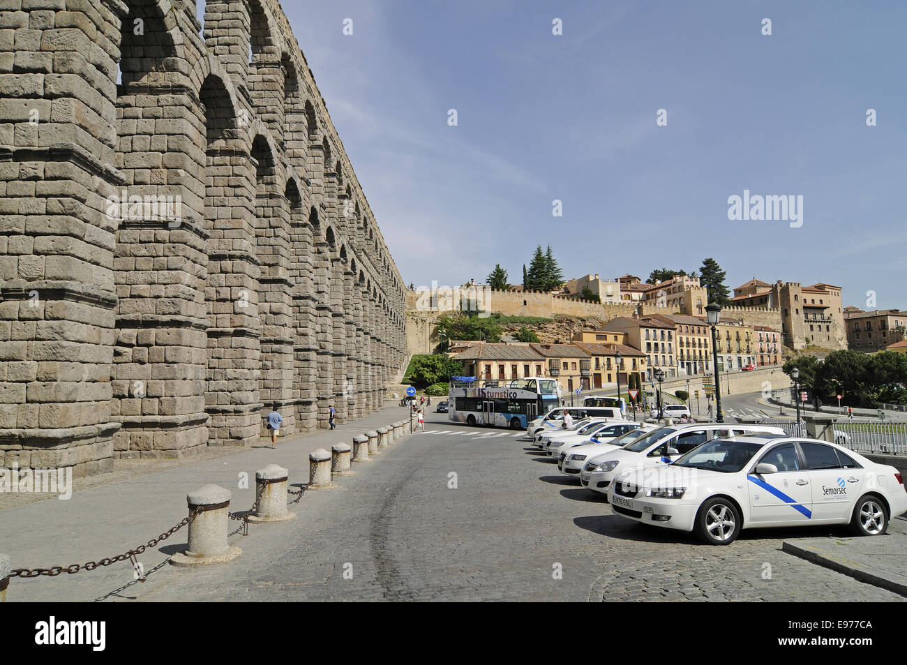Segovia tourist attractions hi-res stock photography and images - Alamy