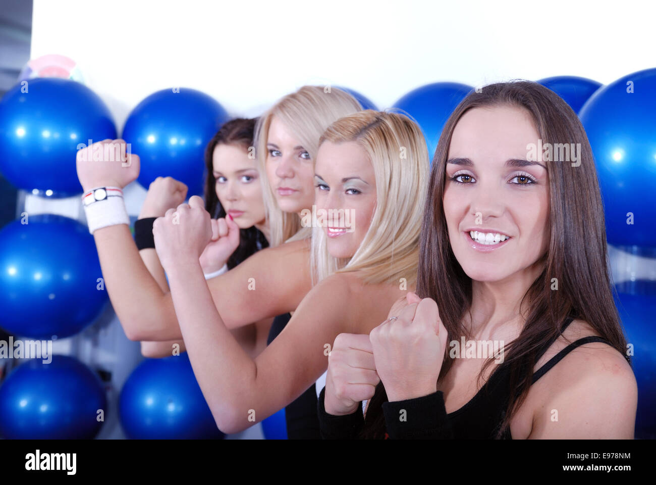 Girls and women boxing training hi-res stock photography and images - Alamy