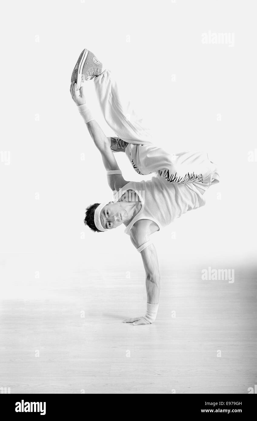 Breakdance Black and White Stock Photos & Images - Alamy