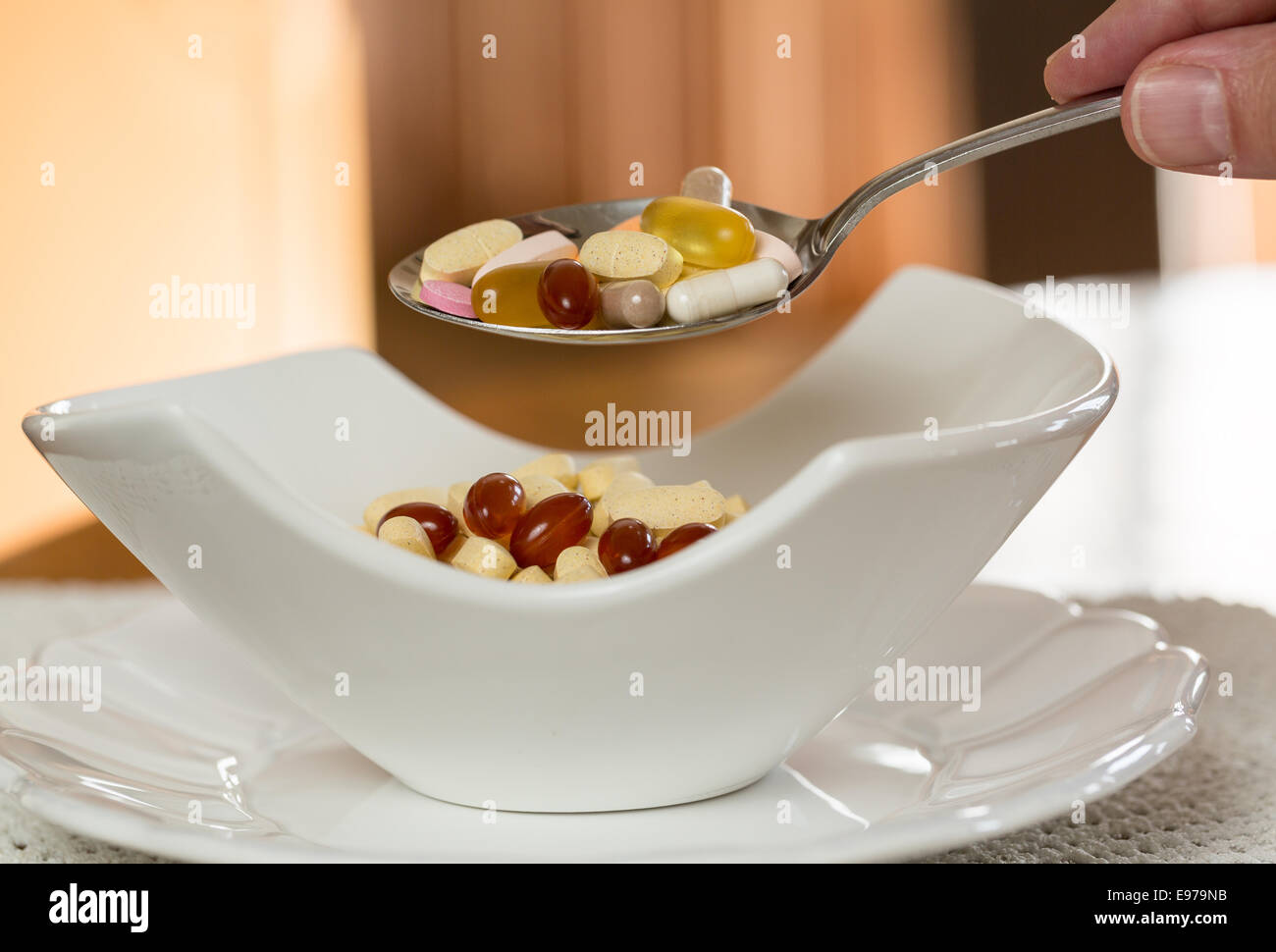 Calcium tablets hi-res stock photography and images - Alamy