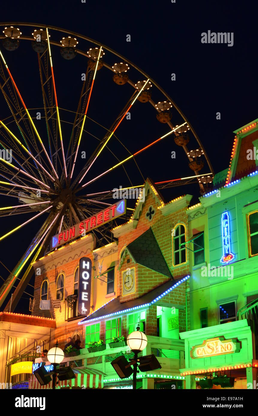 Fahrgeschaft fair gr hi-res stock photography and images - Alamy