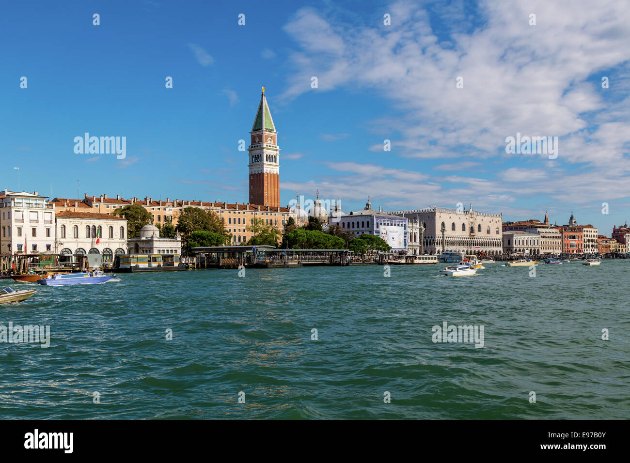 Grand ducale palace hi-res stock photography and images - Alamy