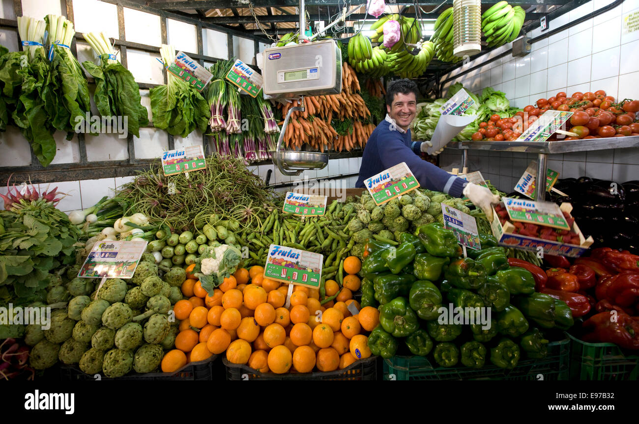 Vegetable store at the market in Jerez de la Frontera, Spain Stock ...