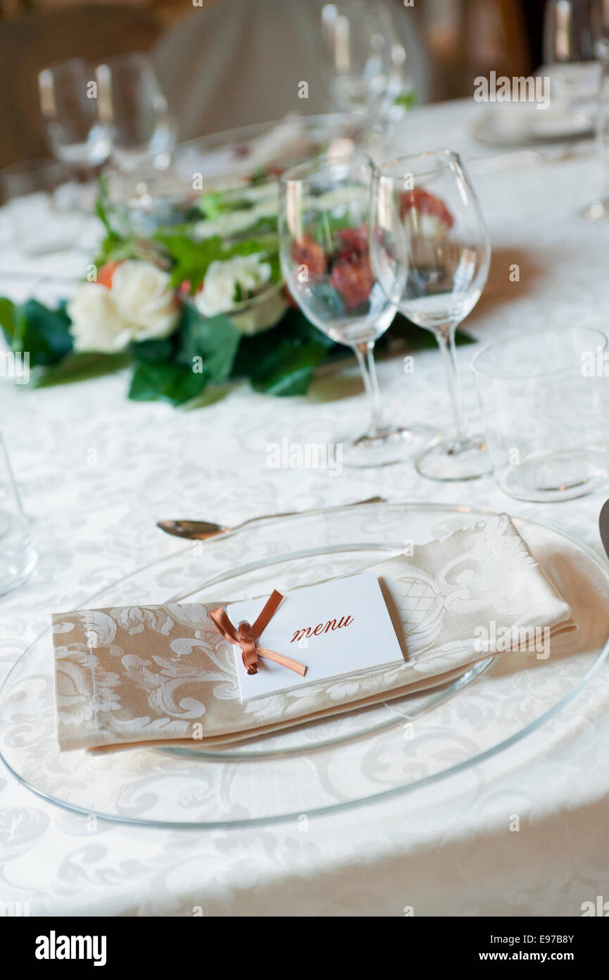 Restaurant place setting hi-res stock photography and images - Alamy