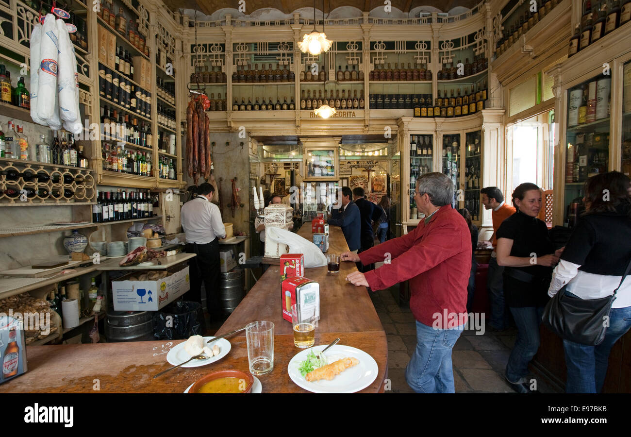 Bar and restaurant El Rinconcillo Seville's oldest, serves tapas Stock ...