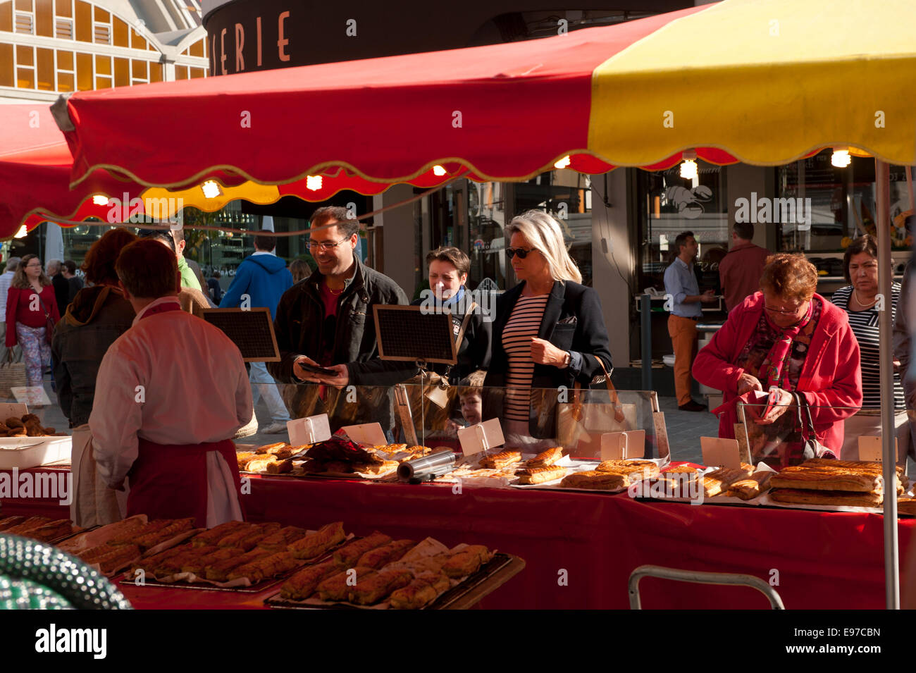 Reims france market hi-res stock photography and images - Alamy
