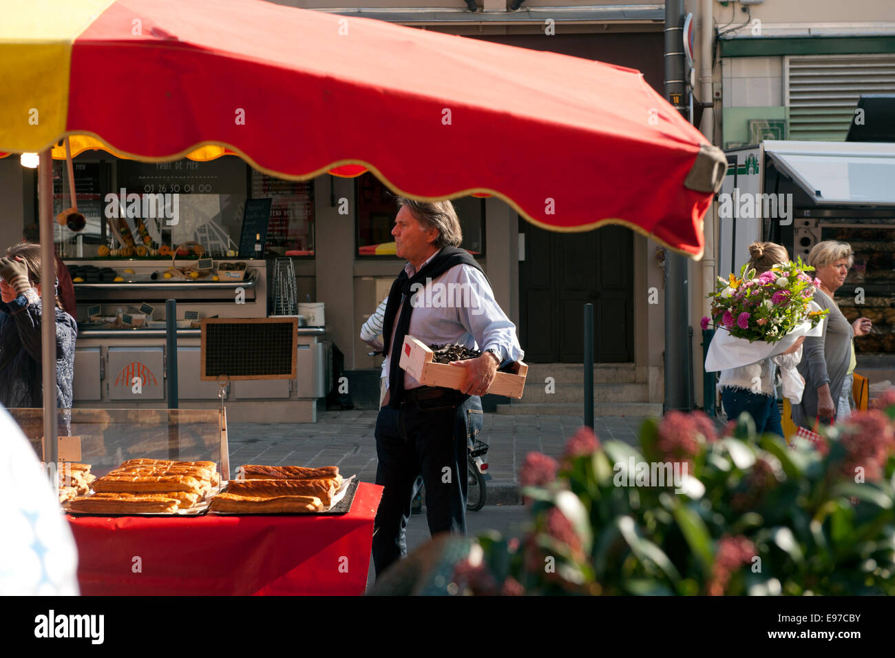 Reims france market hi-res stock photography and images - Alamy