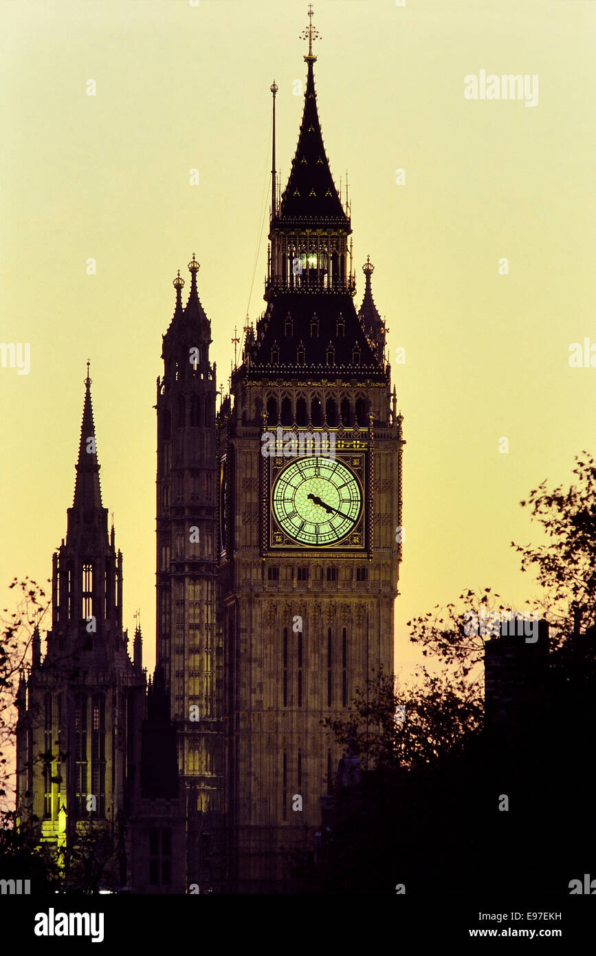 The houses of parliament elizabeth tower big ben central london hi-res ...