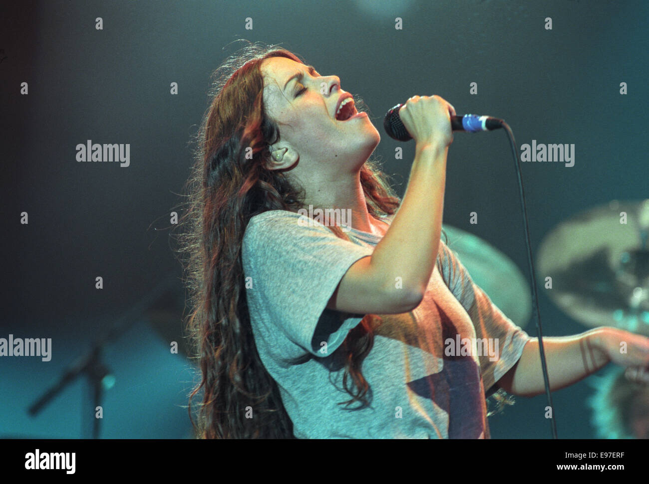 Alanis morissette hi-res stock photography and images - Alamy