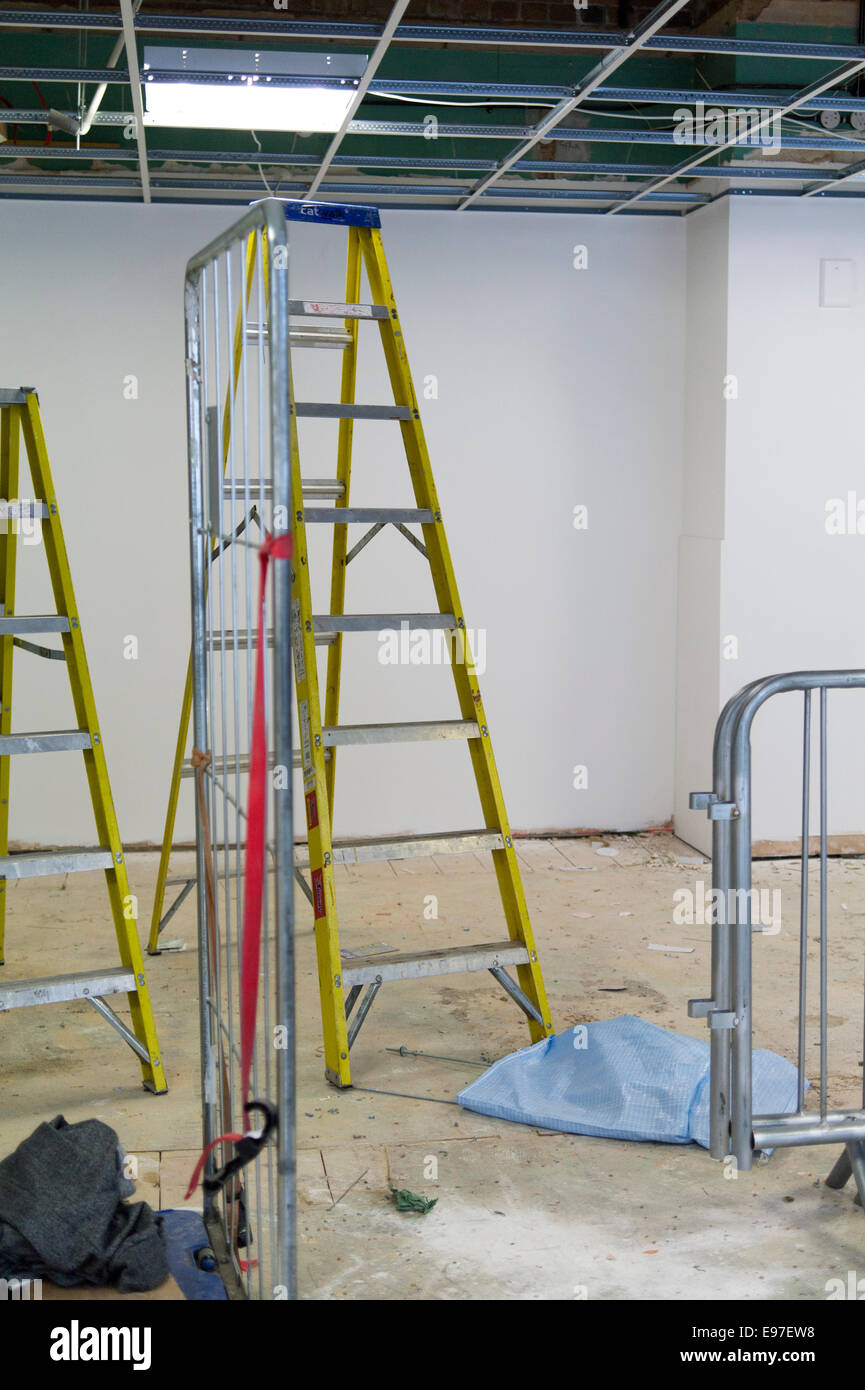 Refitting office shop commercial interior space Stock Photo - Alamy