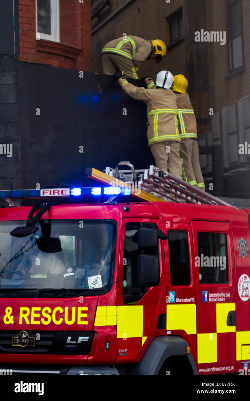 Fireman fire brigade service firefighter firefighters emergency rescue ...