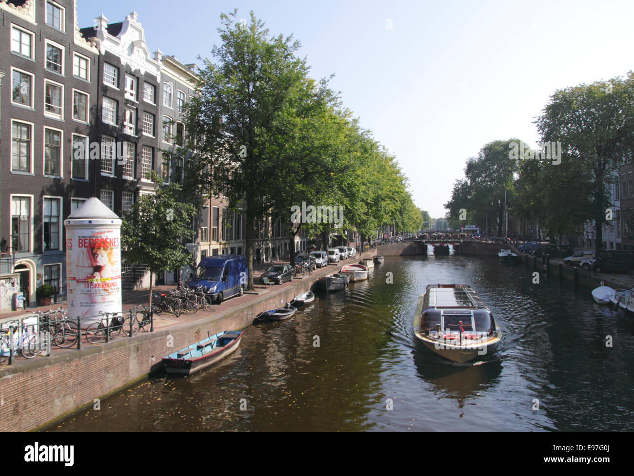 Herengracht Canal view from Reguliersgracht Amsterdam Stock Photo - Alamy