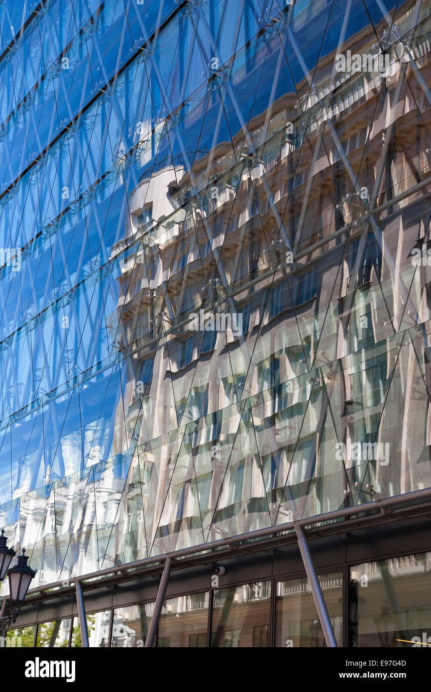 Modern architecture in budapest hi-res stock photography and images - Alamy