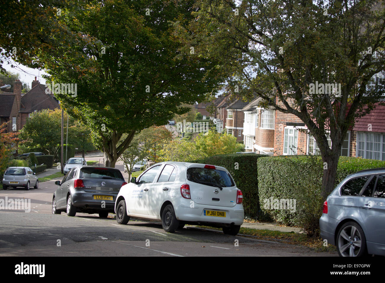 Hampstead Garden Suburb suburban street house home Stock Photo - Alamy
