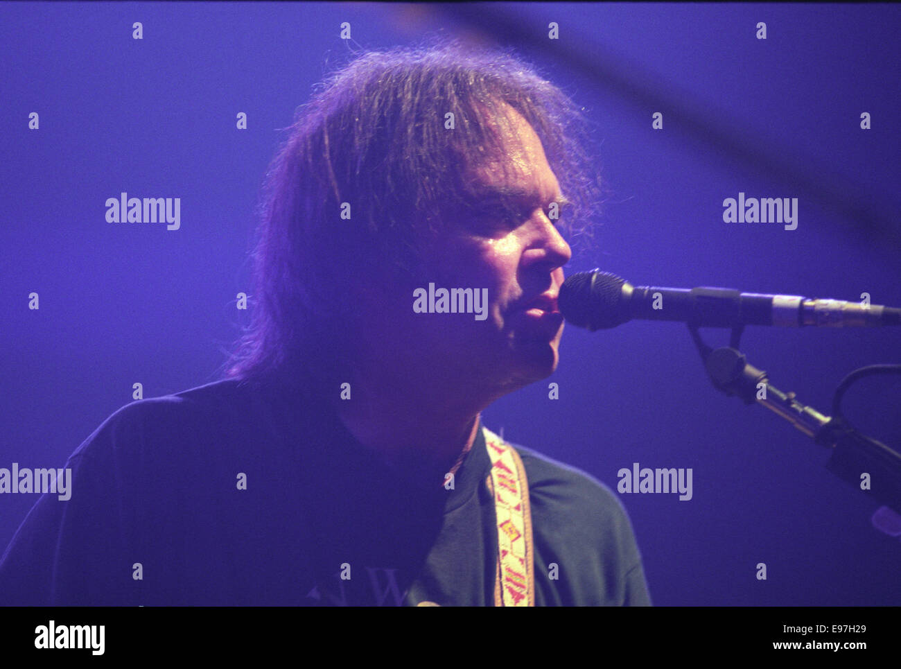 Neil young hi-res stock photography and images - Alamy