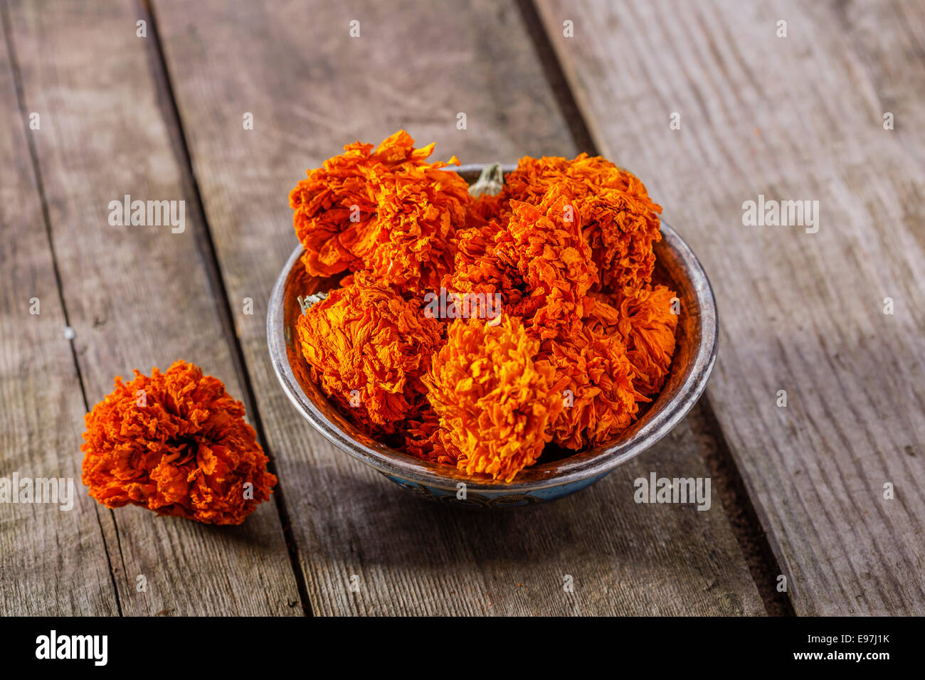 Georgian dry saffron spice Stock Photo - Alamy