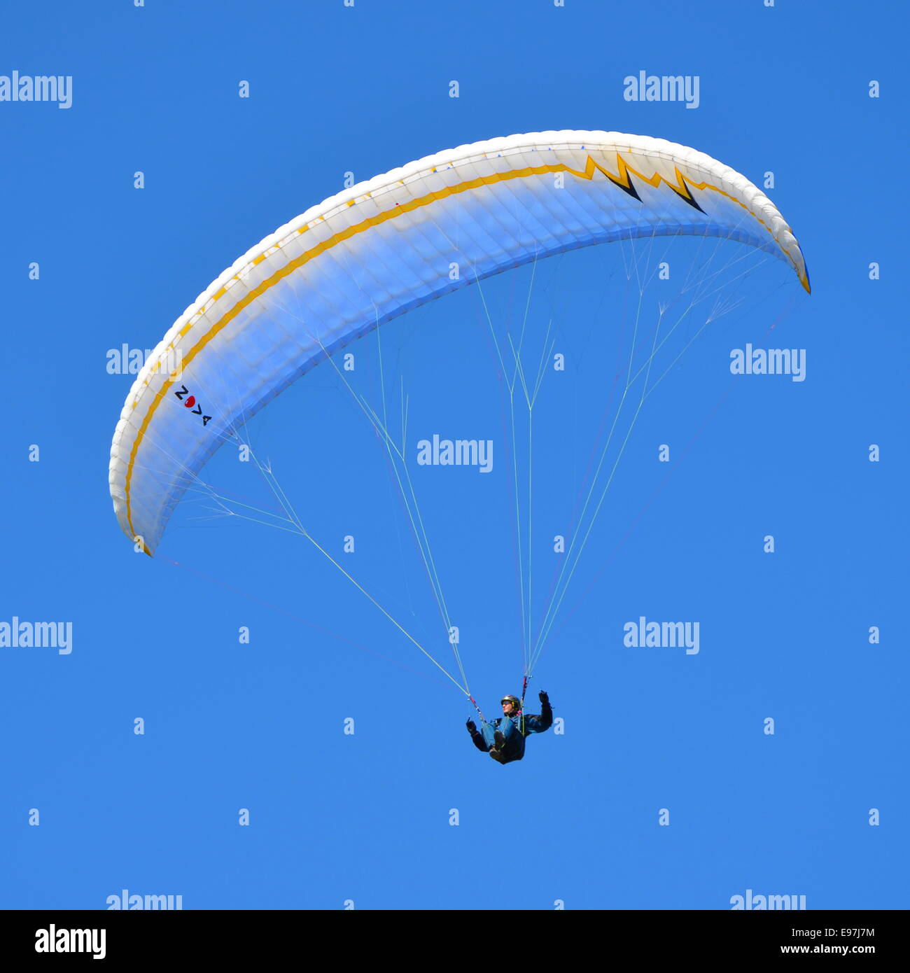 000 feet parachute hi-res stock photography and images - Alamy