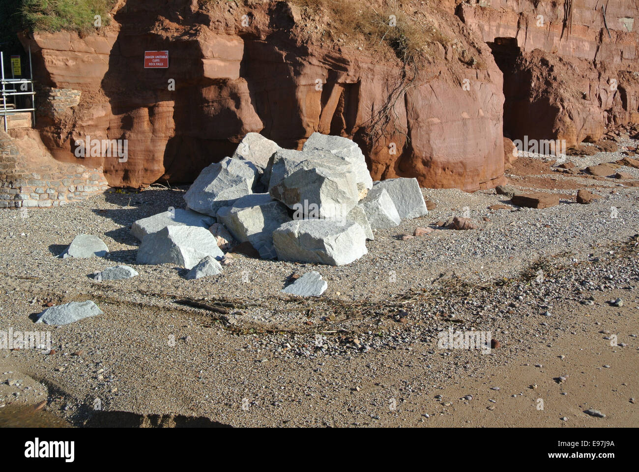 Cliff protection erosion hi-res stock photography and images - Alamy