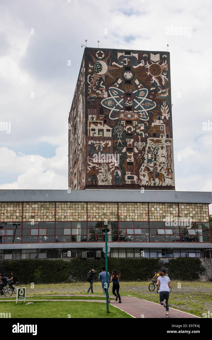 Mexican university campus hi-res stock photography and images - Alamy