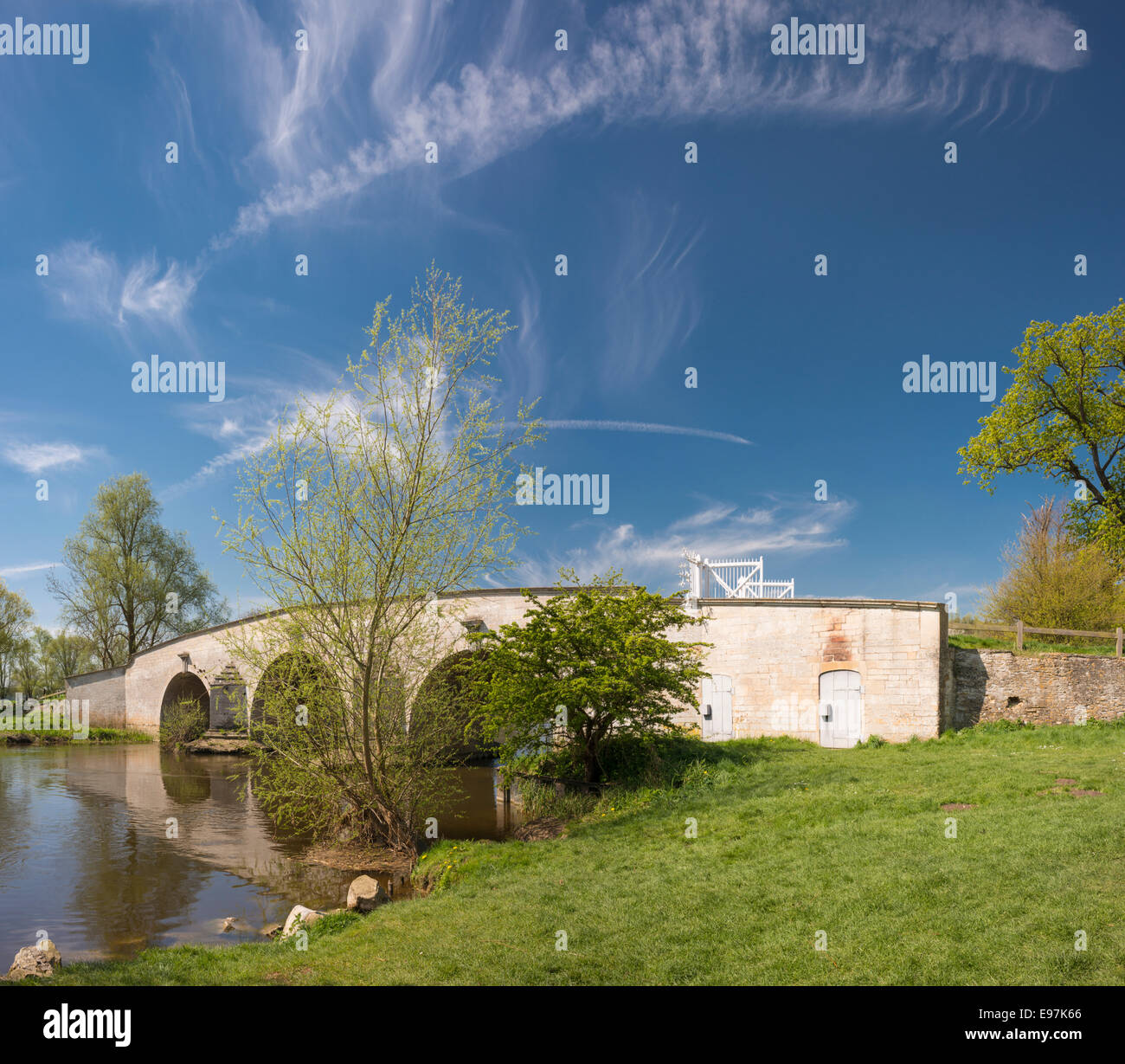 Limestone bridge over the River Nene, near Peterborough, Cambridgeshire ...