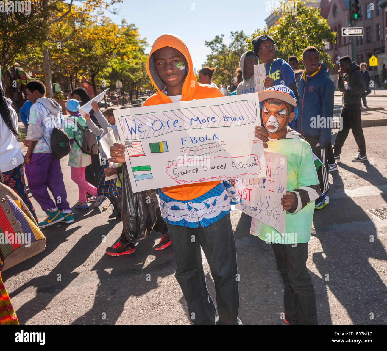 Participants from the African nation of Guinea marching in the African ...