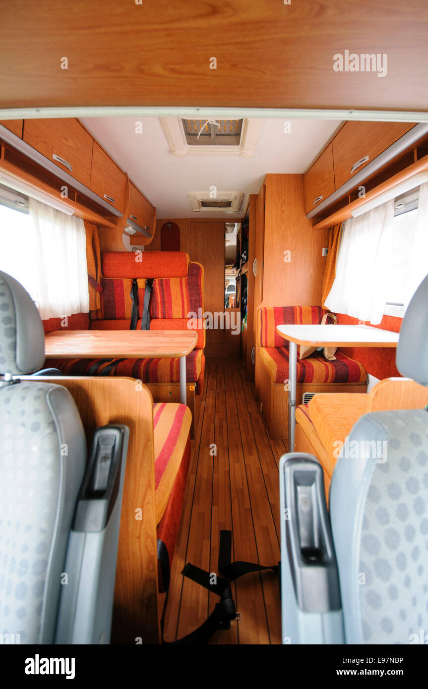 Mobile motorhome hi-res stock photography and images - Alamy