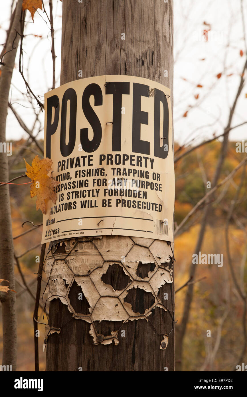 Danger keep out sign door hi-res stock photography and images - Alamy