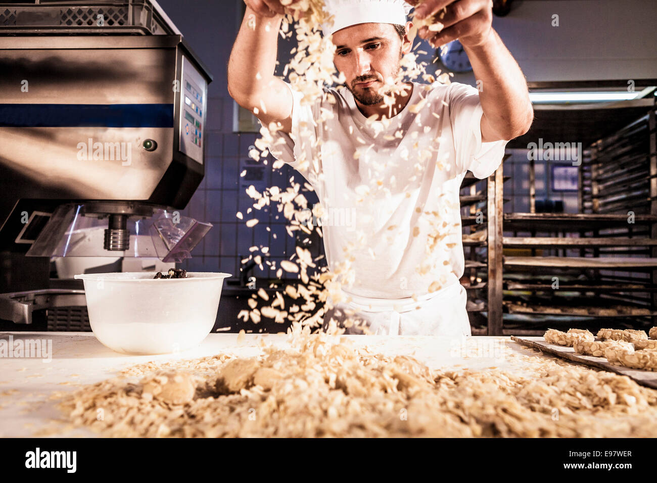 Baker making cookies hi-res stock photography and images - Alamy