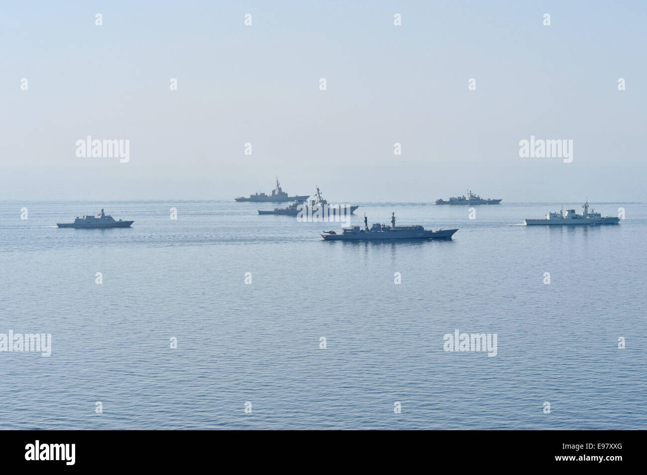 Formation of warships from the u s navy hi-res stock photography and ...