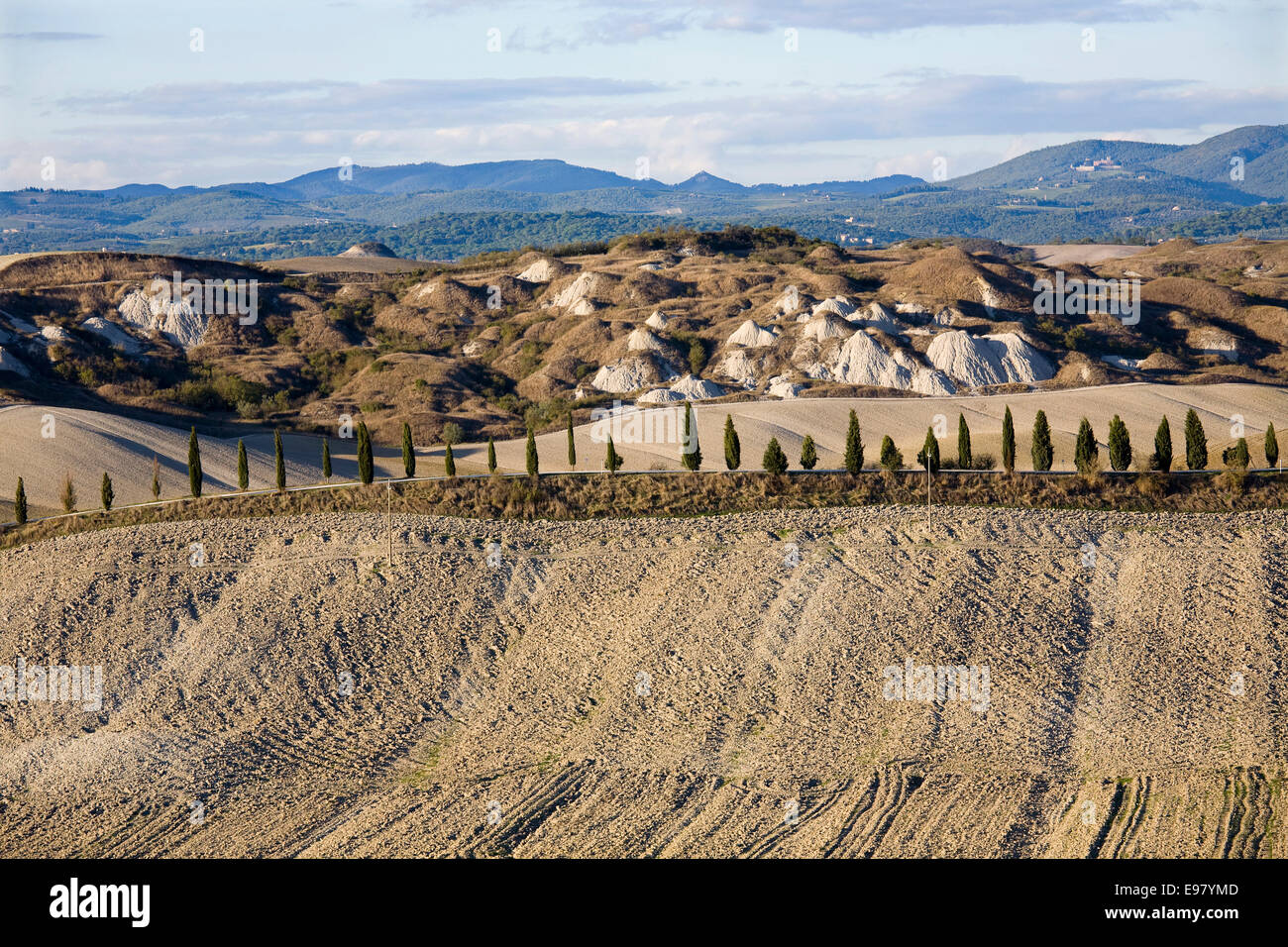europe, italy, tuscany, siena, crete senesi, landscape Stock Photo - Alamy