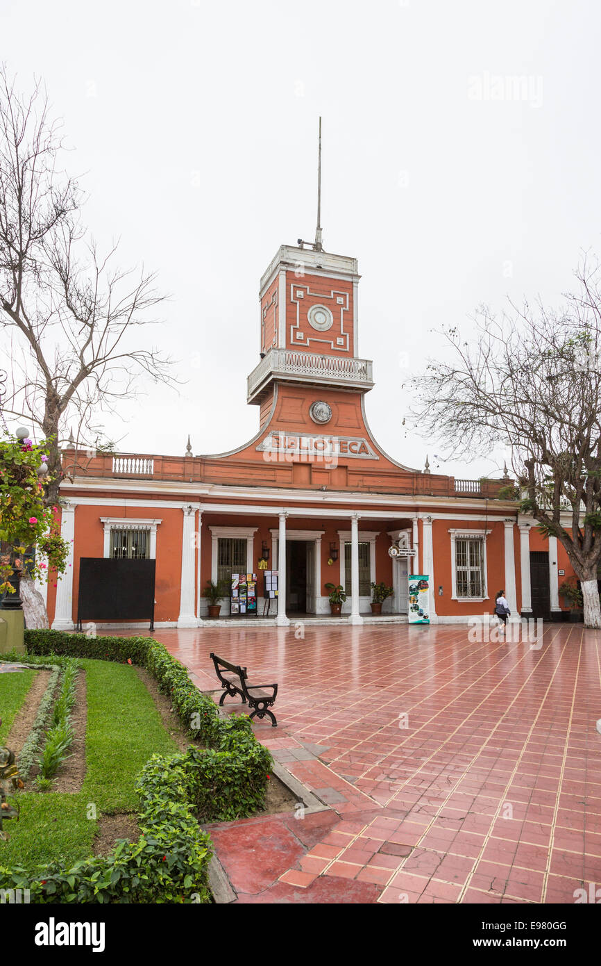 Biblioteca Municipal, or Library, built in 1922 in the Parque Municipal ...