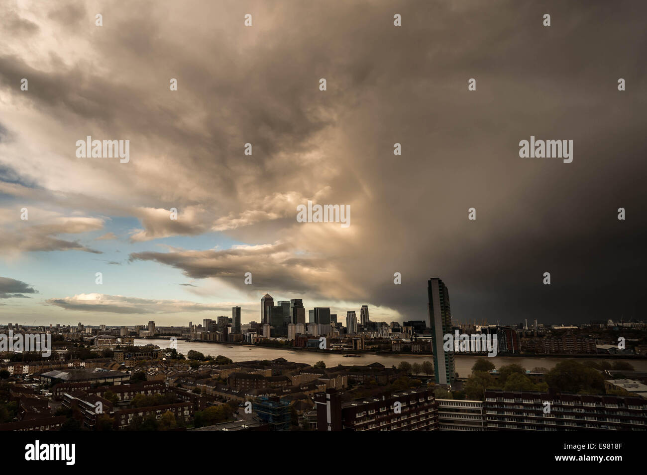London, UK. 21st Oct, 2014. Remnants of hurricane Gonzalo over the city ...