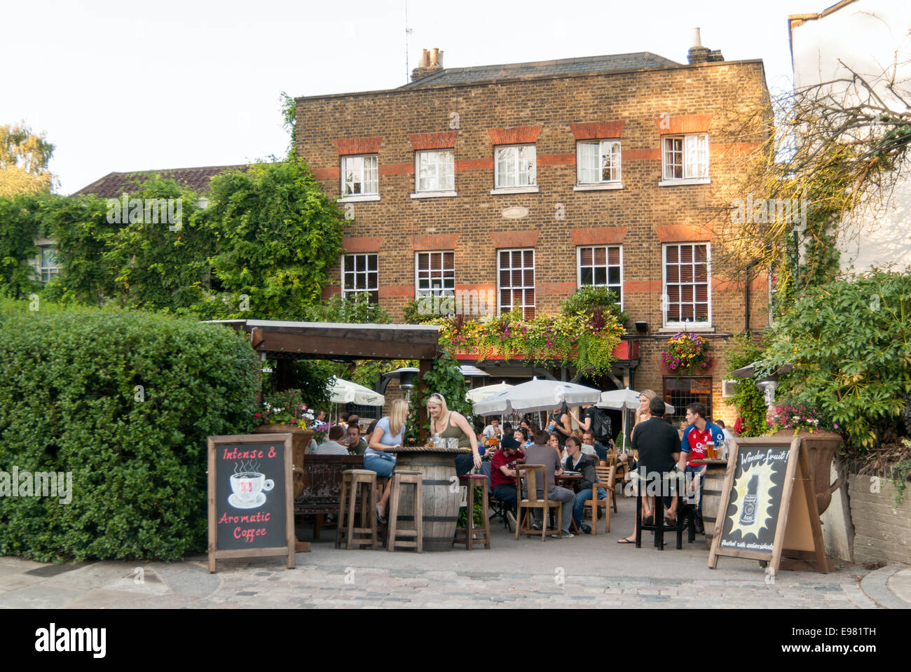 The Flask Pub London