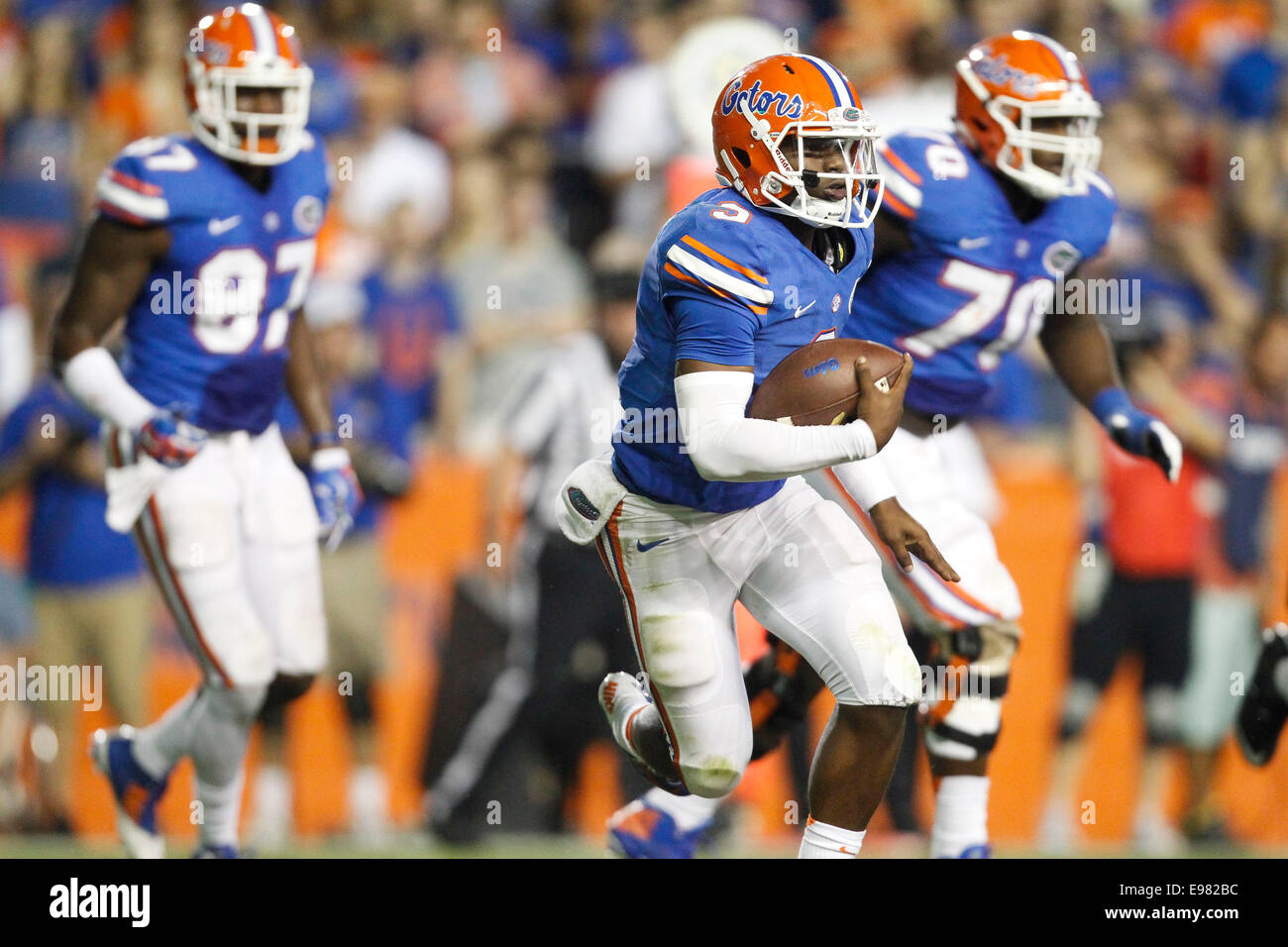 Oct. 18, 2014 - Gainesville, Florida, U.S. - Florida Gators quarterback ...