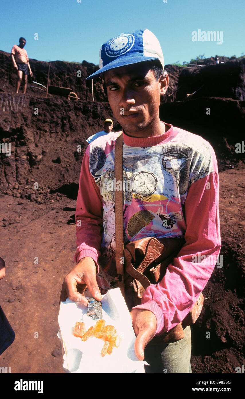 america, brazil, minas gerais, ouro preto, topaz mine, miner Stock ...